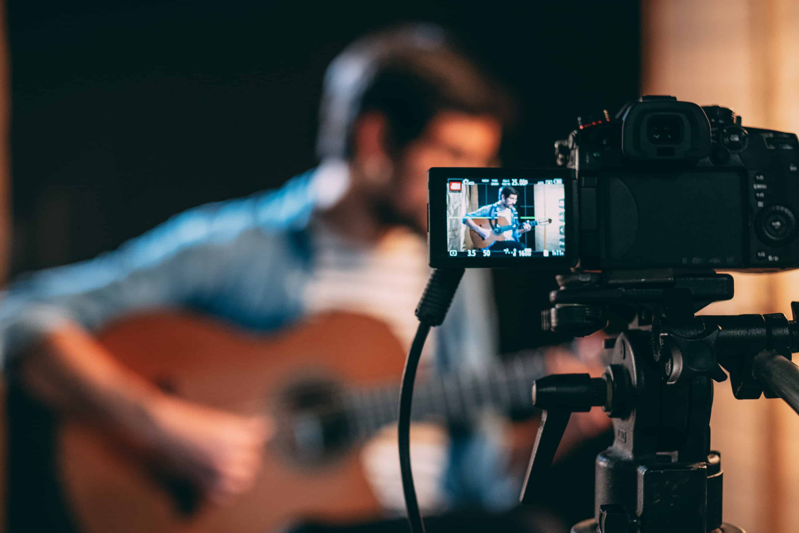 Grabación de vídeo con cámaras DSLR - APERTURA Grabación de vídeo con cámaras DSLR - APERTURA